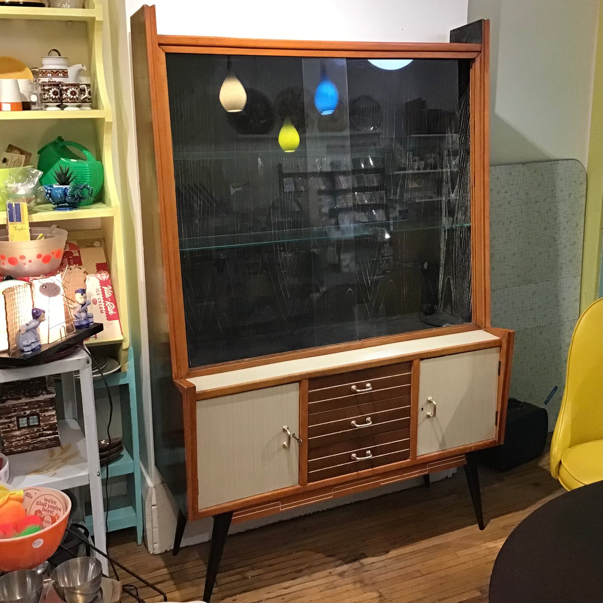 1960s MCM Display Cabinet – ethel20th
